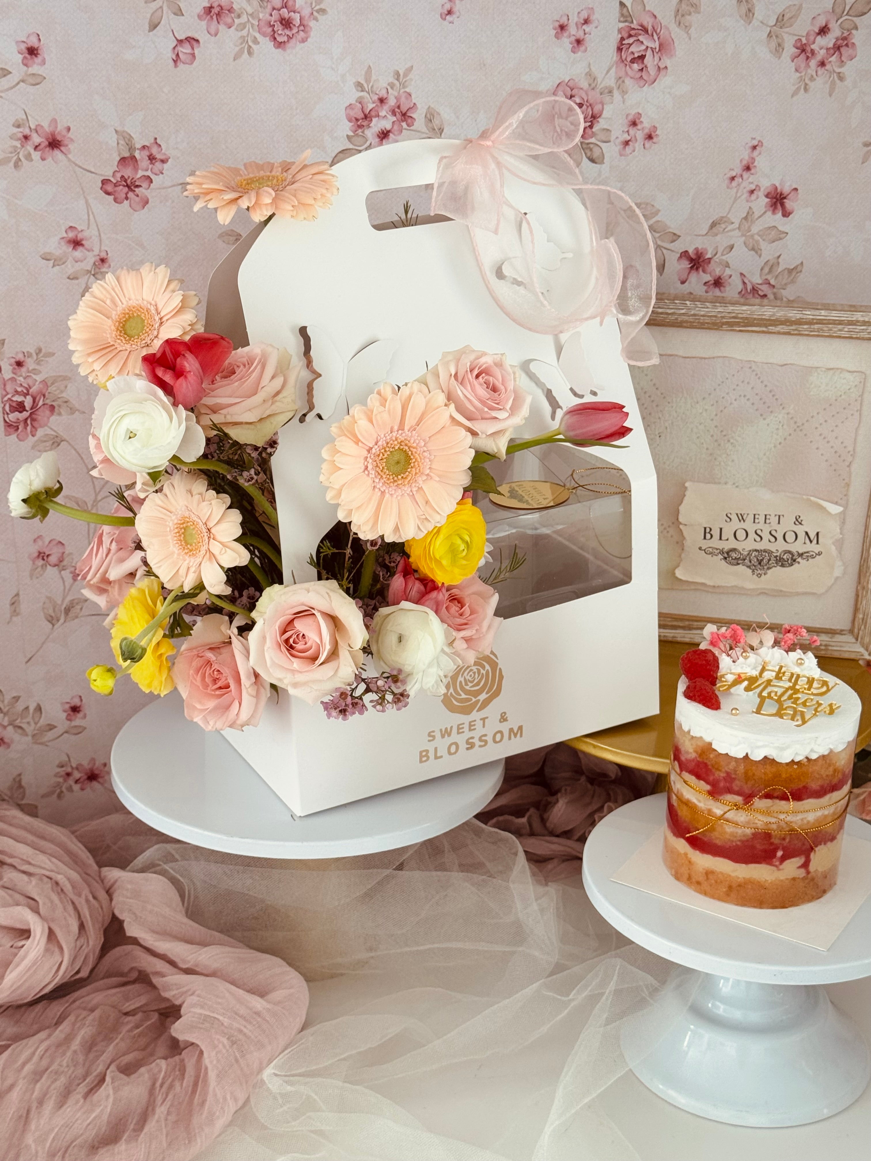 Mother's Day Flower Cake Box - 2025 – Sweet & Blossom